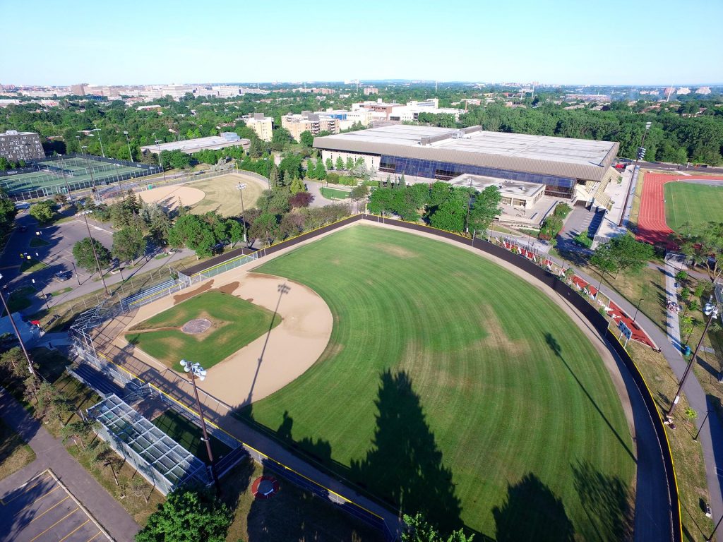 Complexe sportif Claude-Robillard Balles - Lanco Aménagement ...