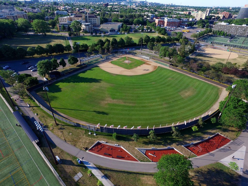 Complexe sportif Claude-Robillard Balles - Lanco Aménagement ...