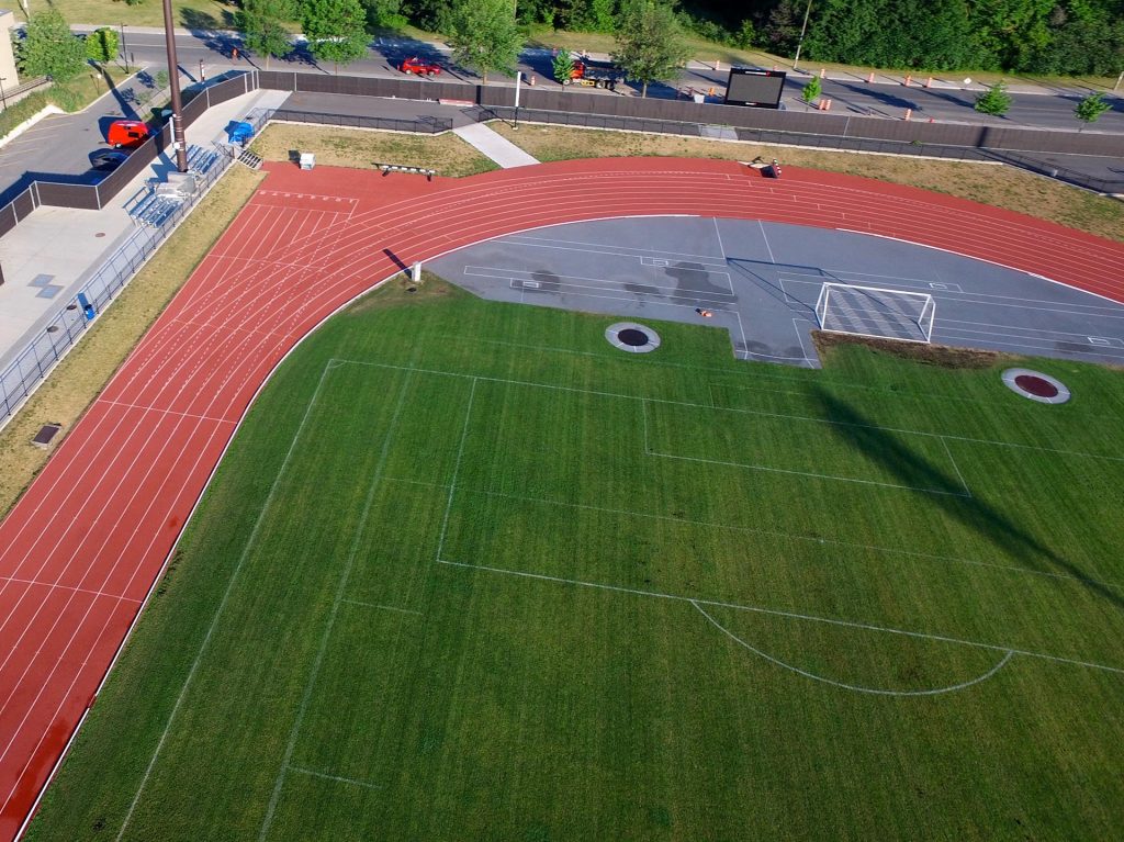 Complexe sportif Claude-Robillard piste - Lanco Aménagement ...